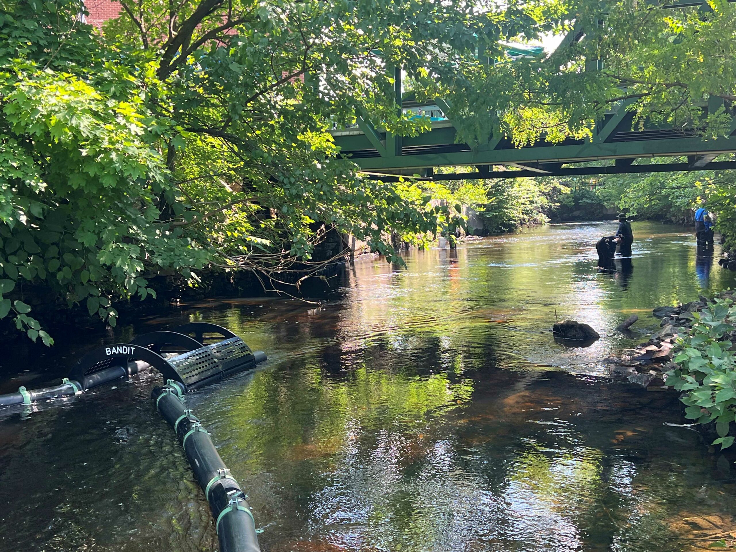 COX Communications & WRWC Install Bandalong Bandit™ Litter Trap on ...